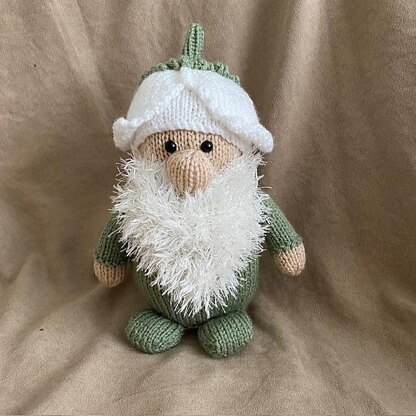 Flower Power gonk gnomes Knitting pattern by Tanya Oakley | LoveCrafts