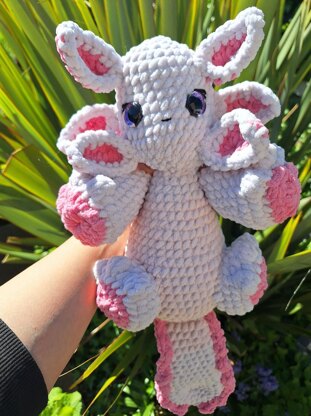 Lottie the Axolotl | LoveCrafts