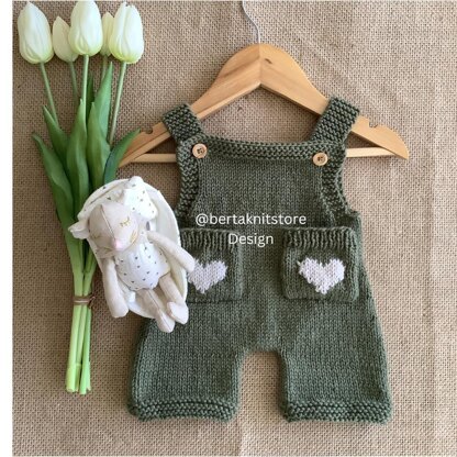 Little Heart Overalls Knitting pattern by Teresa Costa | LoveCrafts