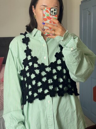 Daisy Chain top Crochet pattern by Realm Designs | LoveCrafts