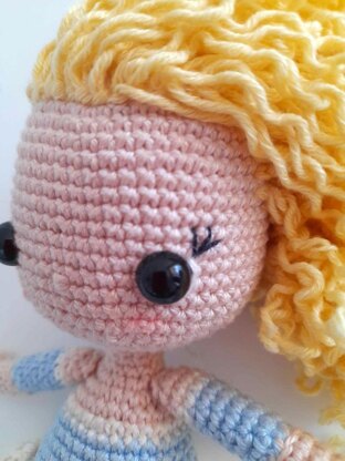 Elsa Doll Amigurumi Crochet pattern by Crossmanknits | LoveCrafts