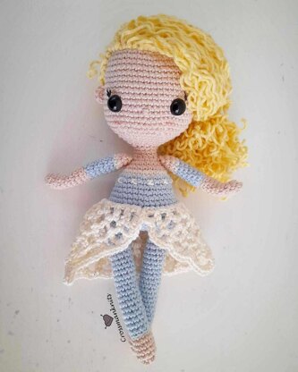 Elsa Doll Amigurumi Crochet pattern by Crossmanknits | LoveCrafts