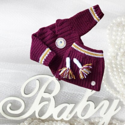 Baby Cheerleader Outfit Crochet pattern by CraftyStitchaway | LoveCrafts