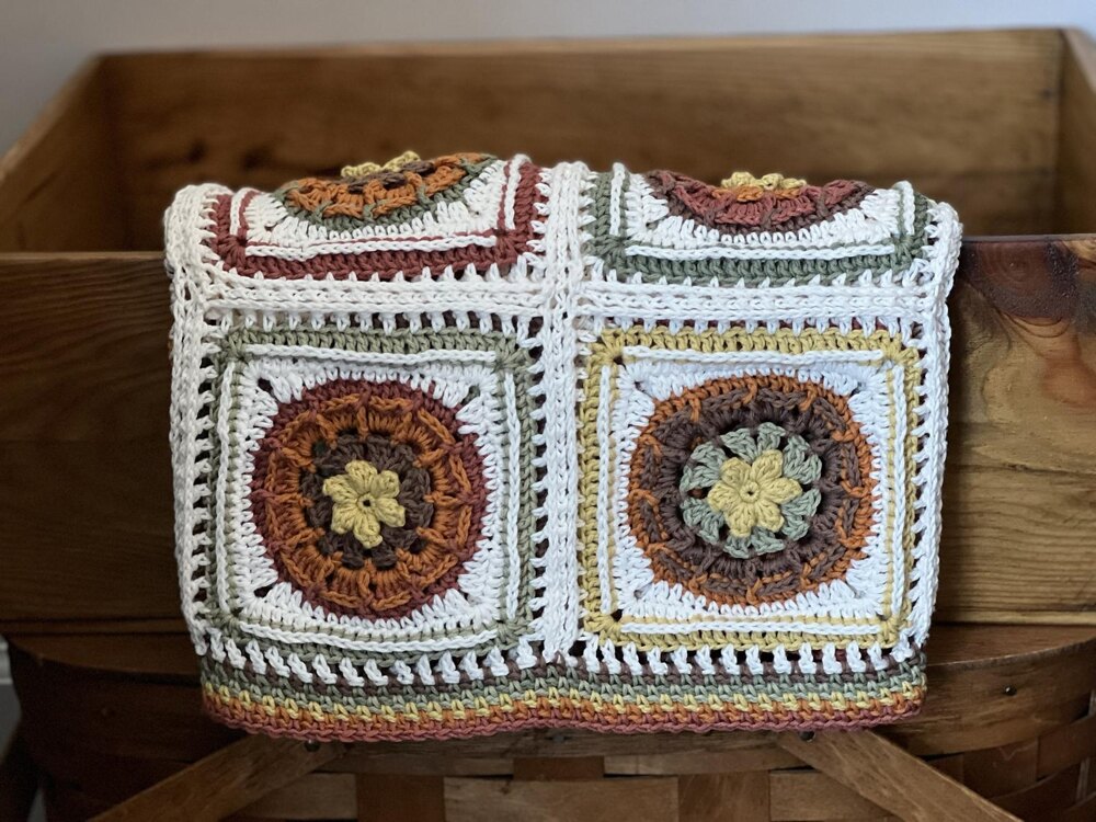Square blanket box store