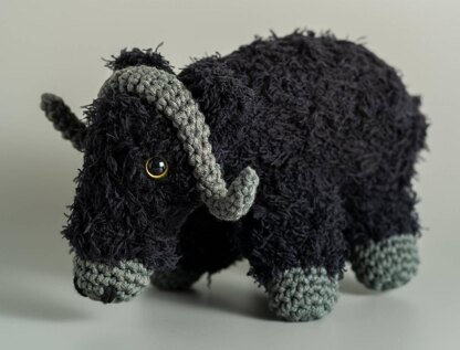 Marta the Musk Ox Crochet pattern by Haakneus | LoveCrafts