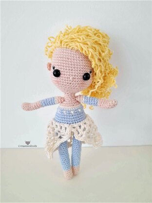 Elsa Doll Amigurumi Crochet pattern by Crossmanknits | LoveCrafts
