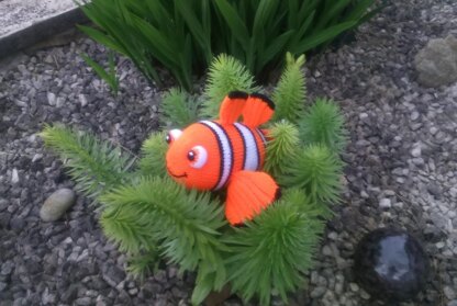 Nemo the Clown Fish Knitting pattern by Nixknittingsticks | LoveCrafts