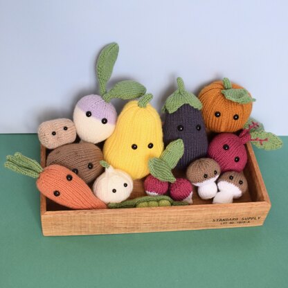 Pea Pod Knitting pattern by Amanda Berry | LoveCrafts