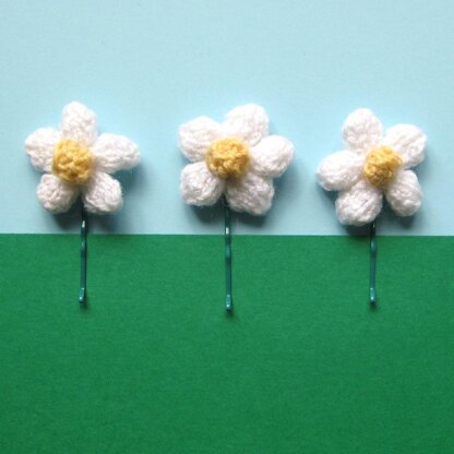 Daisy Knitting pattern by Amanda Berry | LoveCrafts