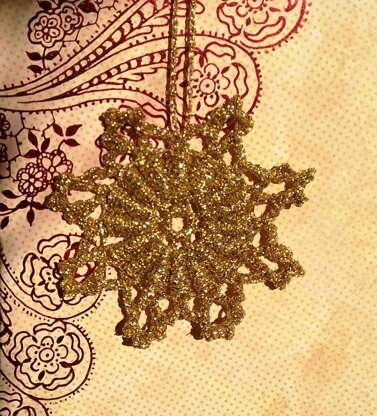 Snowflake Crochet pattern by Kate Veselunka | LoveCrafts