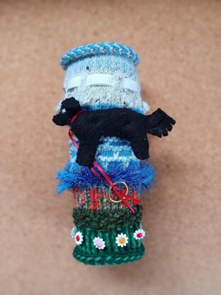 Twiddlemuff Knitting pattern by Anja Sammon / Julchen Knits | LoveCrafts