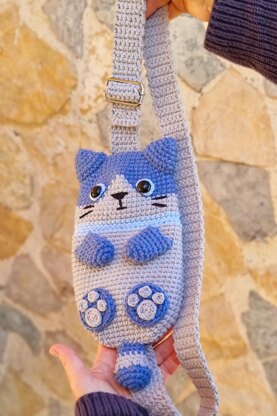 Mobile phone crossbody shoulder bag crochet pattern T5 | LoveCrafts