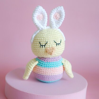 Ellie the Easter Chick | LoveCrafts