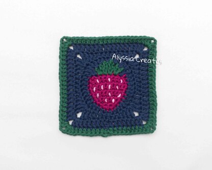Strawberry Granny Square Crochet pattern by Alyssia Creates | LoveCrafts