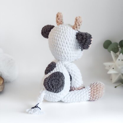 Cute Crochet Cow | LoveCrafts