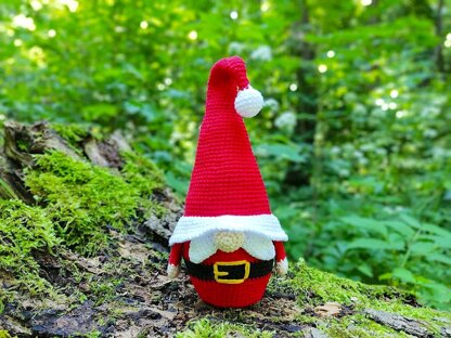 Christmas gnome Santa Crochet pattern by Oksana Kovalenko | LoveCrafts
