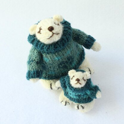 Fair Isle Polar Bears Knitting pattern by Sachiyo Ishii | LoveCrafts