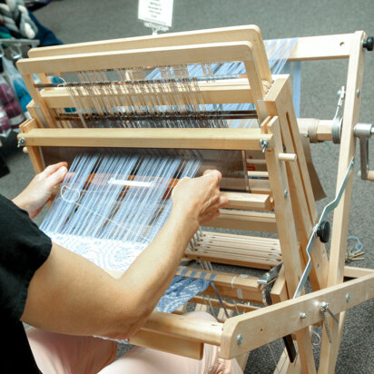 Weaving Classes at WEBS | Yarn.com
