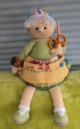 Crafty Nana shelf sitter tidy Knitting pattern by Alison Davis | LoveCrafts