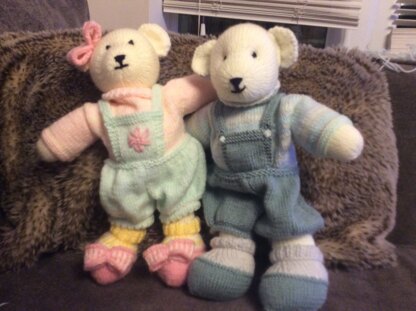 CANDY Bear Knitting pattern by Mary Jane's Tearoom | LoveCrafts