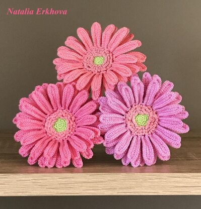 Gerbera Crochet pattern by Natalia | LoveCrafts