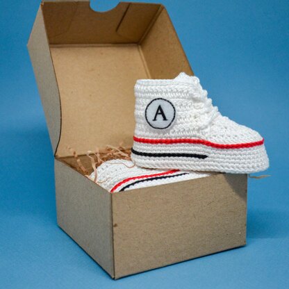 Baby high top booties with monogramm Crochet pattern by Anna Ushakova ...