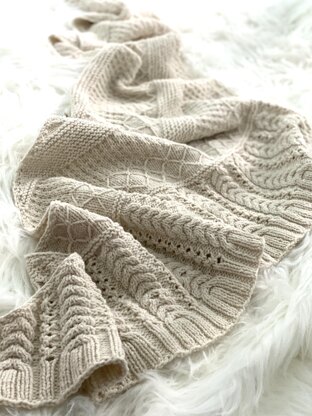 Powder Wrap Knitting pattern by Casapinka | LoveCrafts
