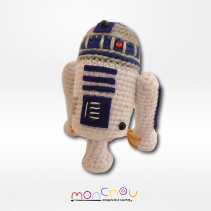 R2D2 Amigurumi Crochet pattern by Monchou Designs | LoveCrafts