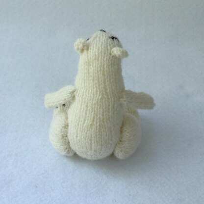 Fair Isle Polar Bears Knitting pattern by Sachiyo Ishii | LoveCrafts