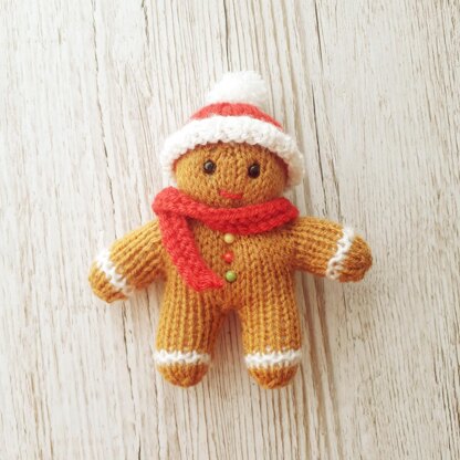 Christmas Gingerbread Men Knitting pattern by Claire Fairall | LoveCrafts